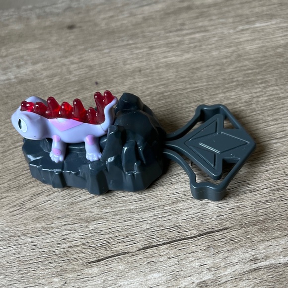 Disney | Toys | Disney Frozen 2 Salamander Toy With Launcher Mcdonalds ...